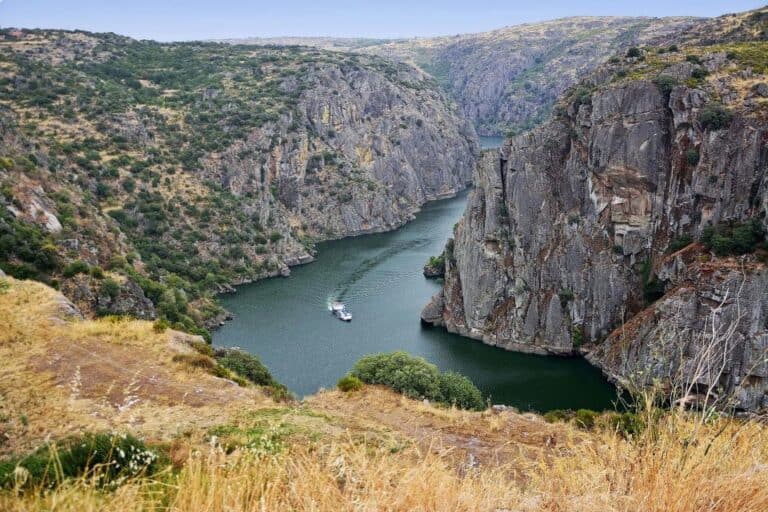 Los 7 espectaculares fiordos españoles